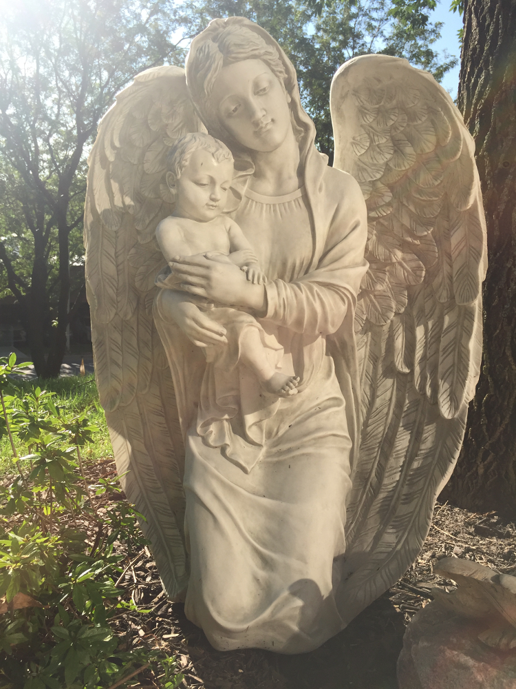 Infant Loss Garden – Emilia's Wings